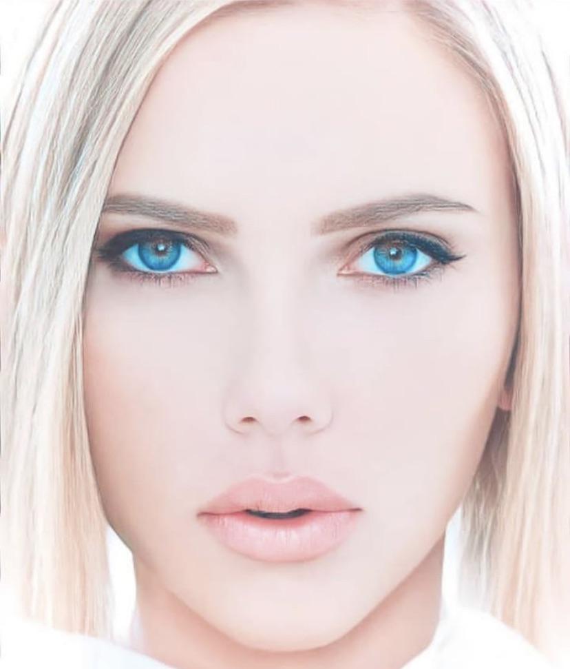 Scarlett Johansson Looking Like A Goddess Scrolller