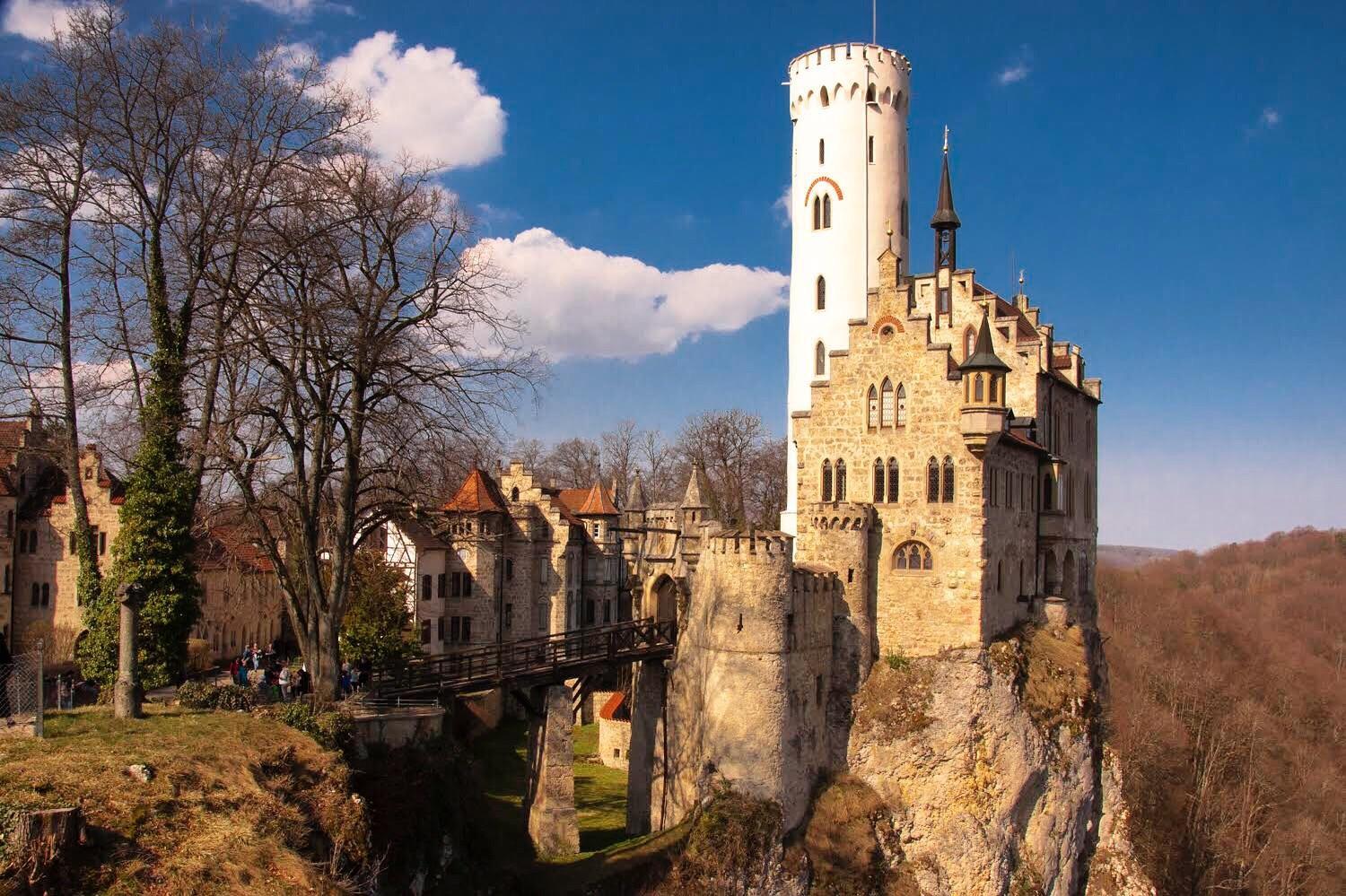 Schloss Lichtenstein - my favourite castle in BW | Scrolller