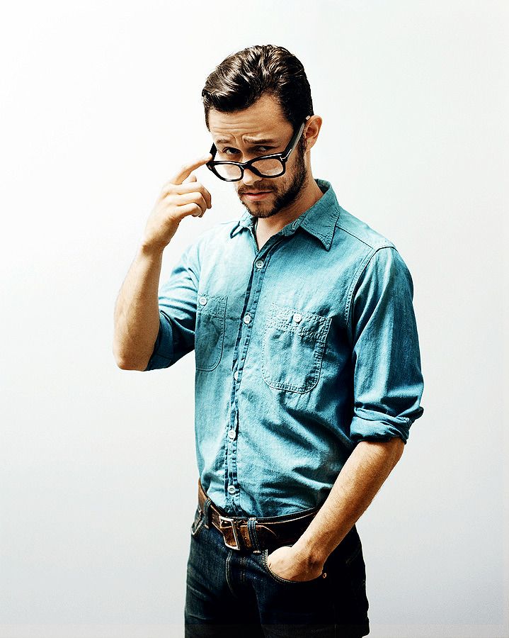 Scruffy-looking JGL | Scrolller