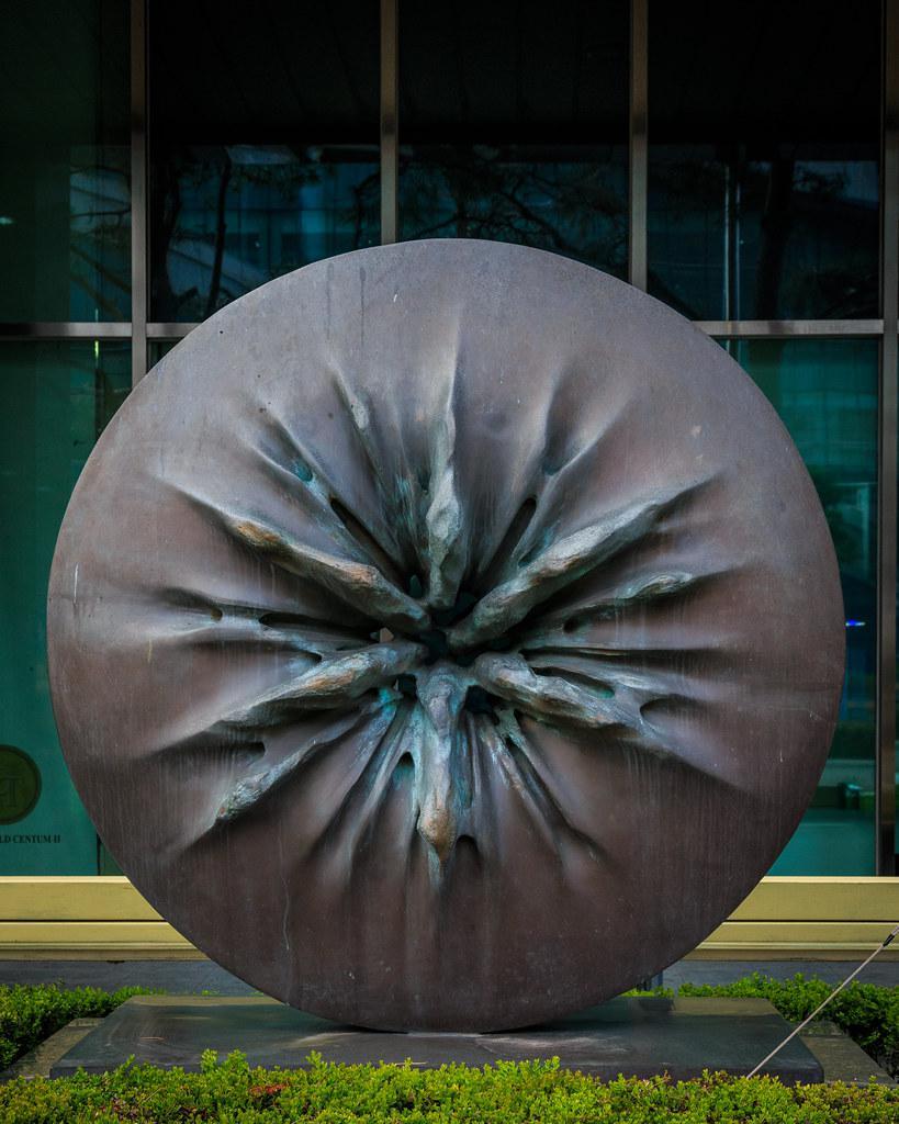 Sculpture of ? | Scrolller