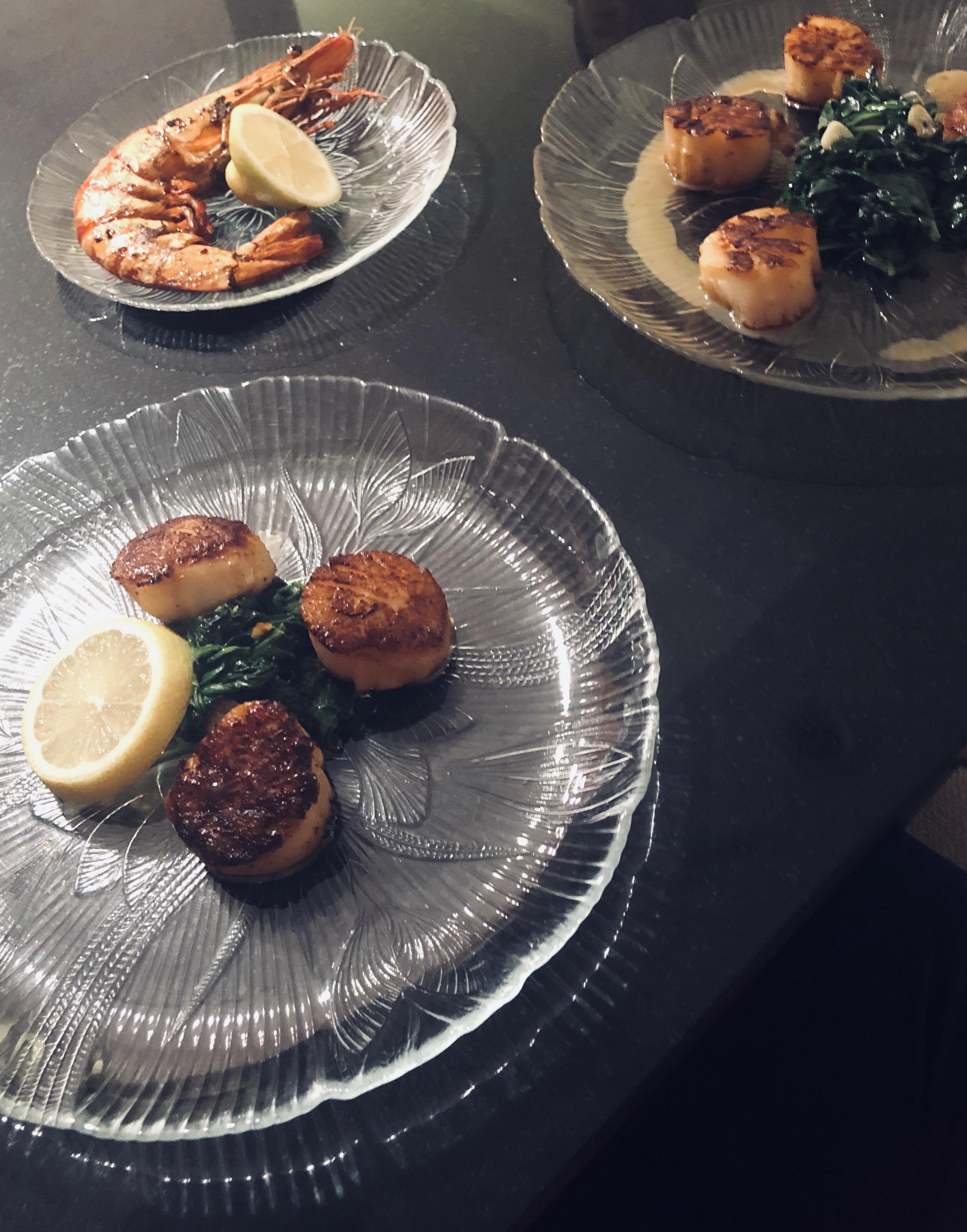 Sea Scallops, Spinach and Tiger Shrimp :) | Scrolller
