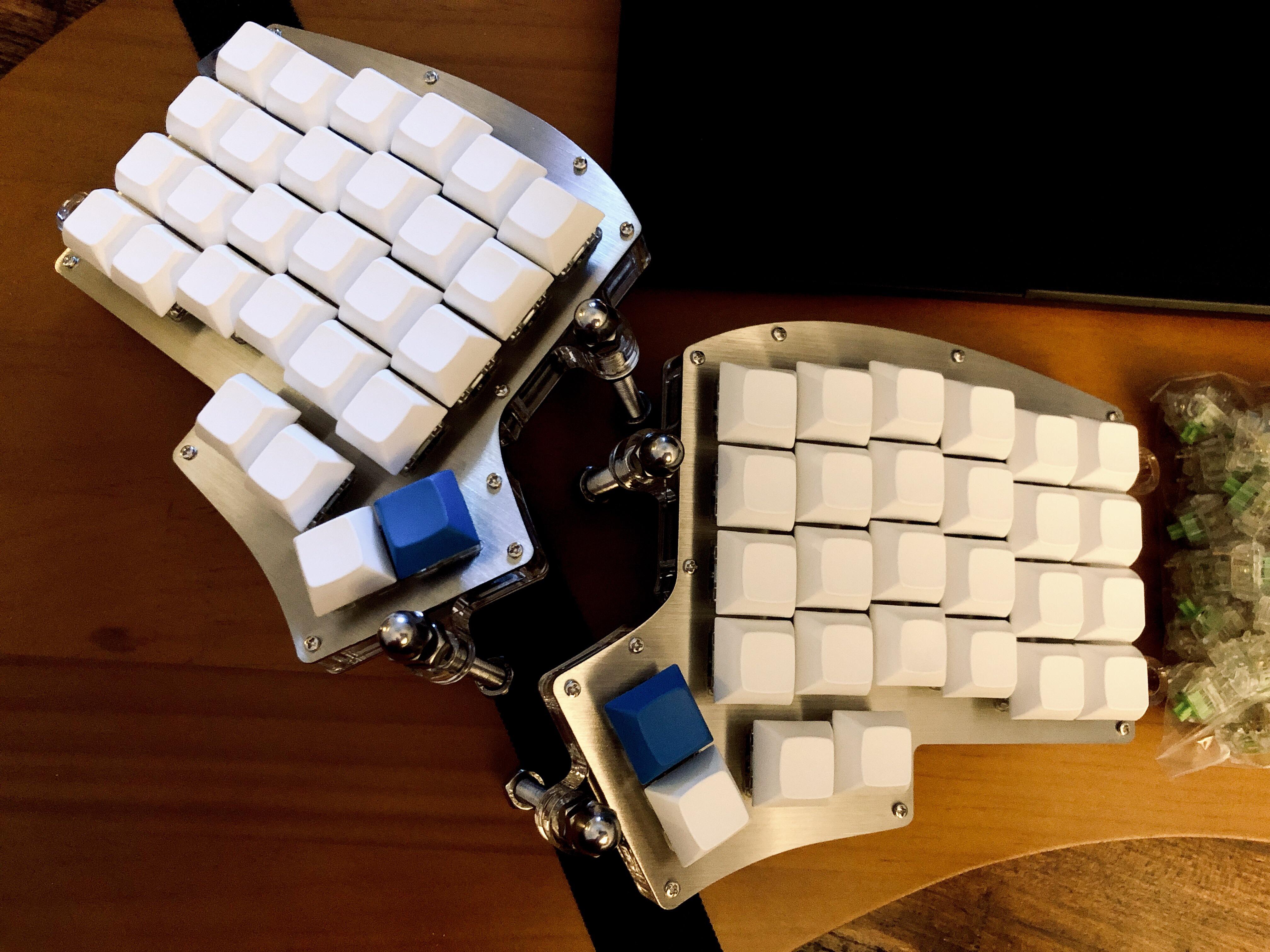 Second Iris build | Scrolller