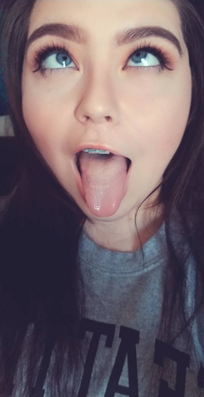 Second or third time posting Ahegao? Lol, I still can't get it down. Armature. | Scrolller