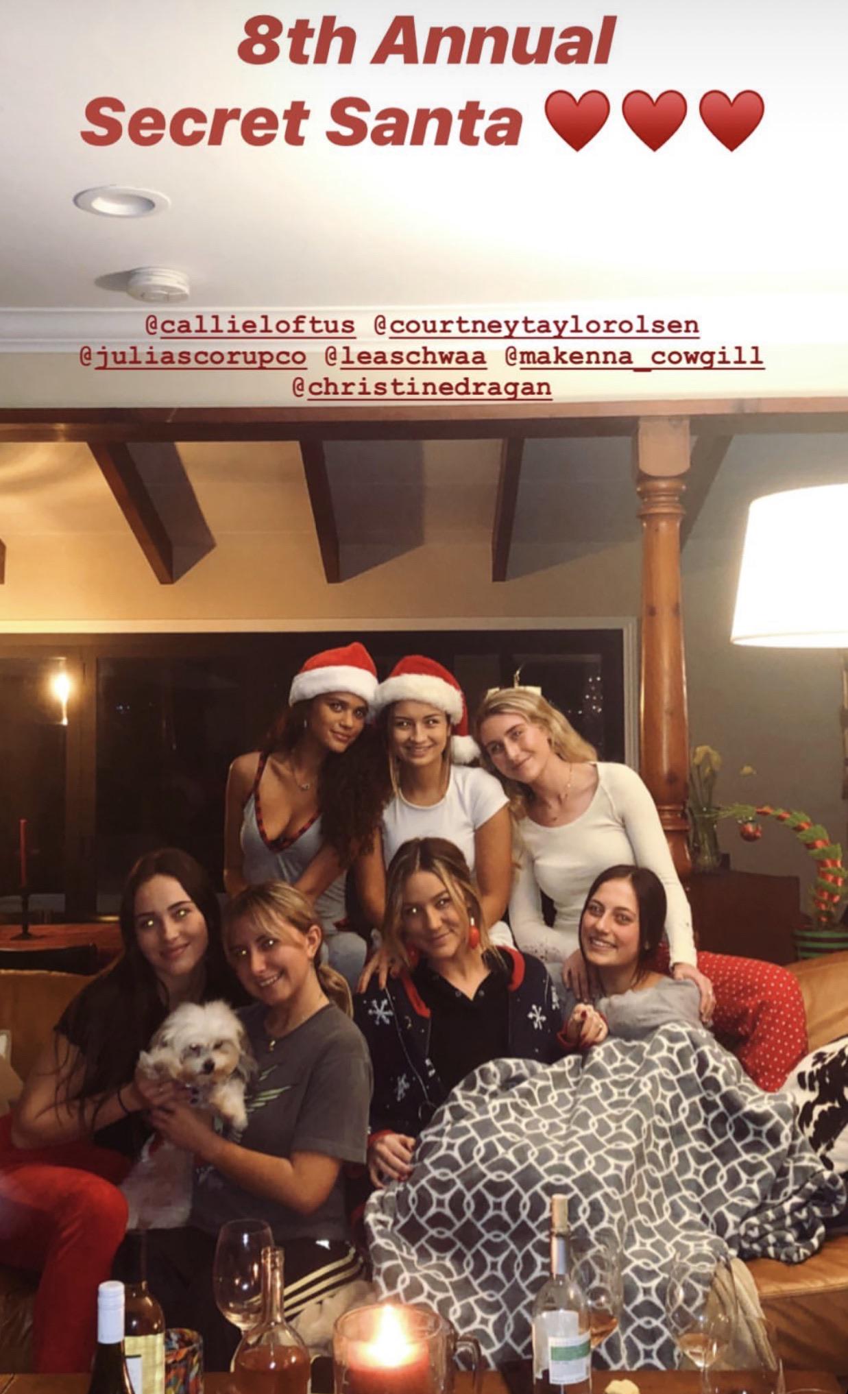 Secret Santa | Scrolller