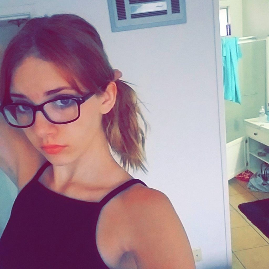 Secretary look | Scrolller