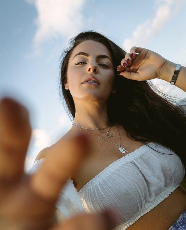 See through | Scrolller