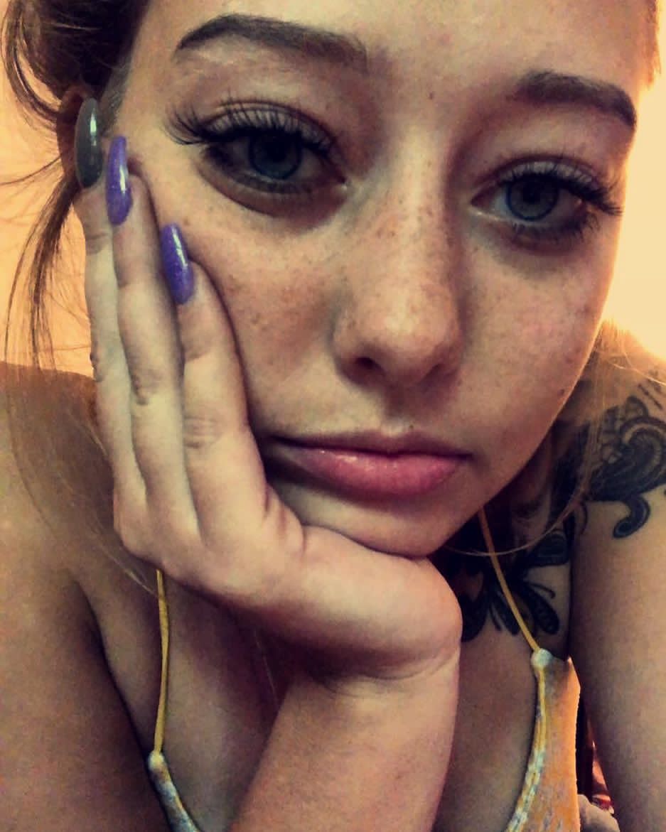 Seeking for a sissy, pm me on Kik nancykirakirakira | Scrolller