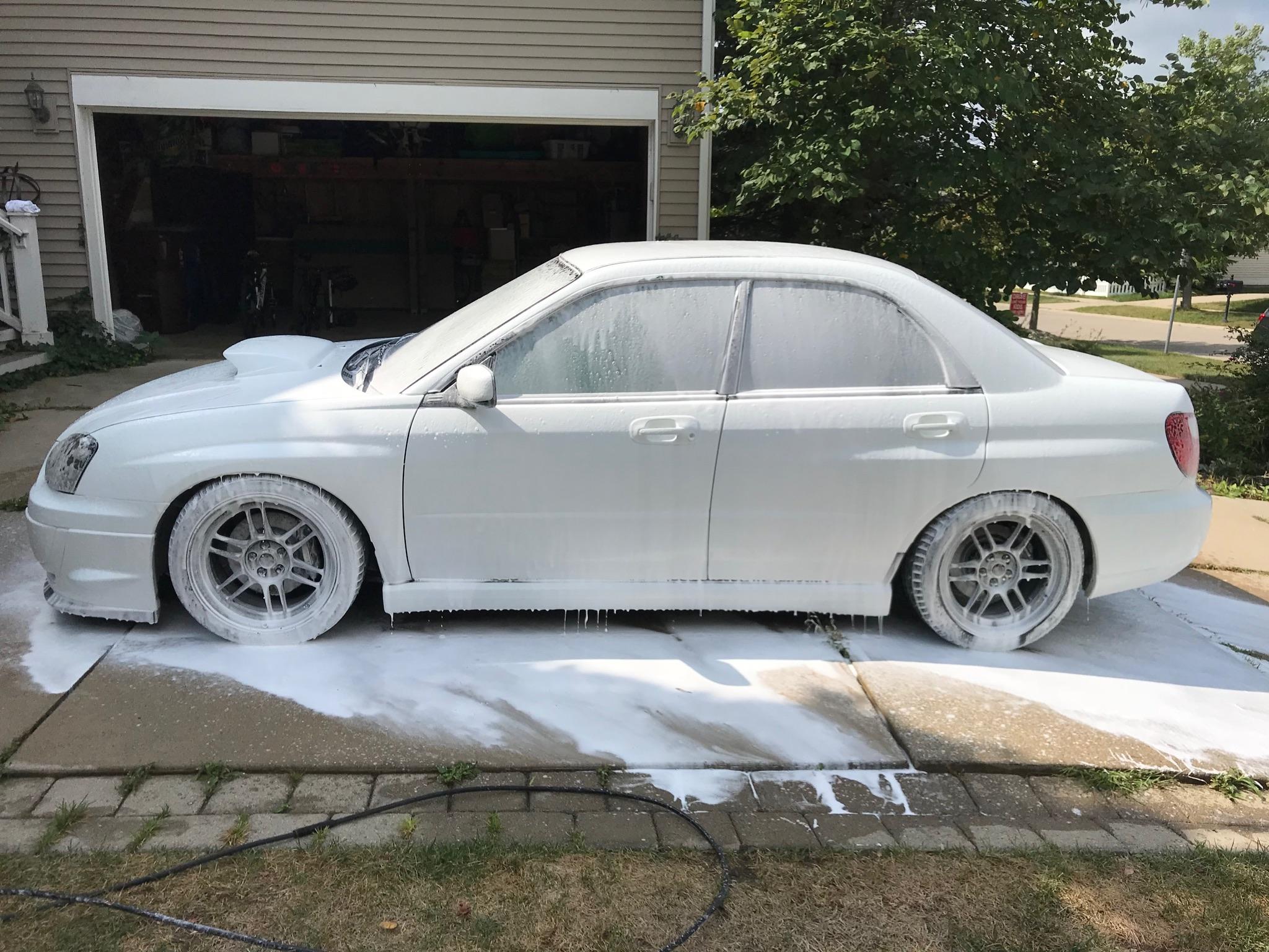 Seen white blobs on front page, here my white blob. | Scrolller