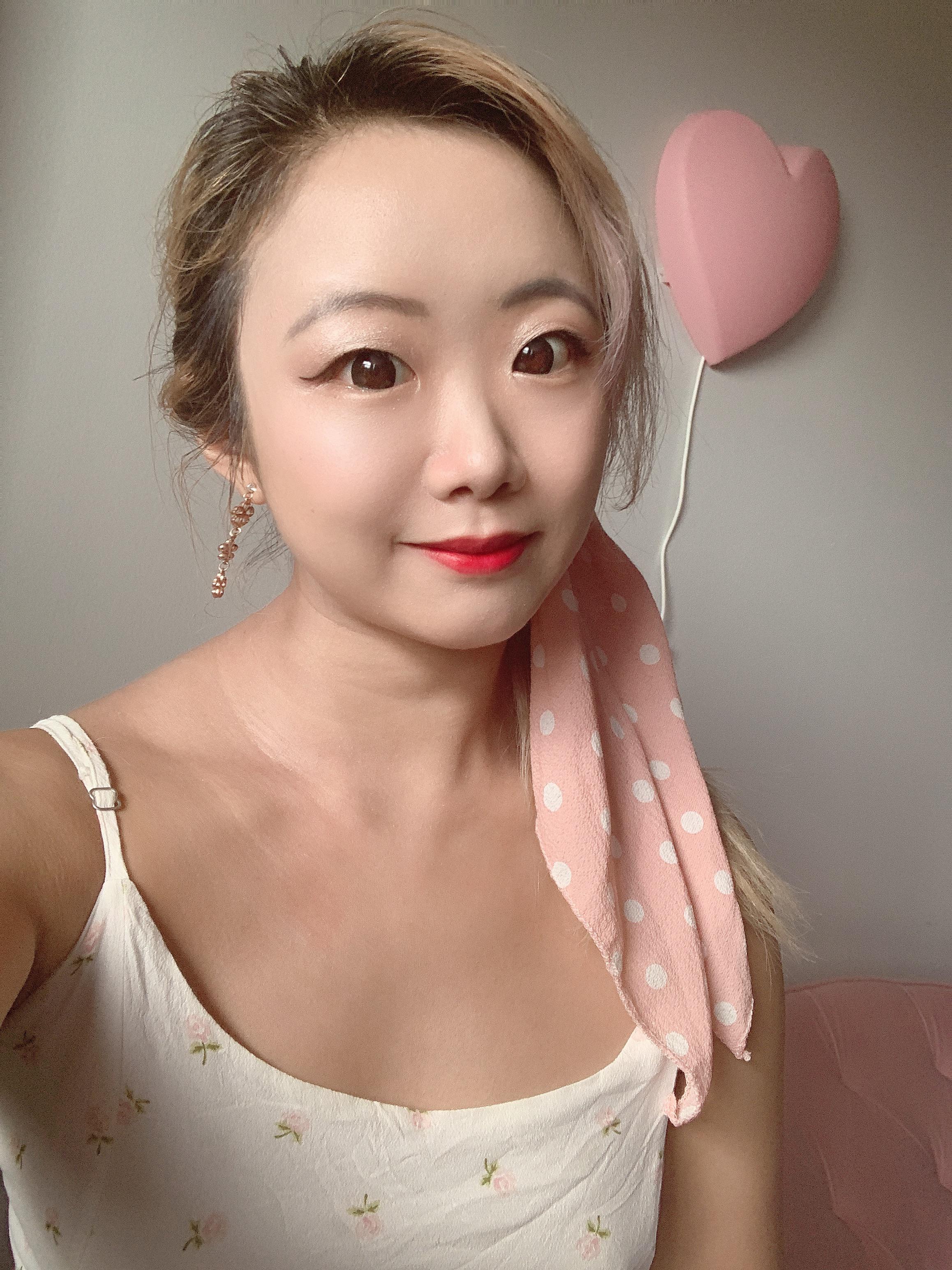 Selfie with hair pulled back! | Scrolller