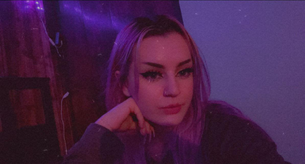 Selfie with my led lights 😆 | Scrolller