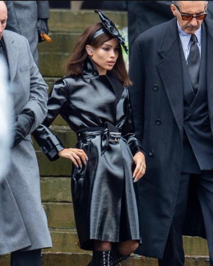 selina kyle | Scrolller