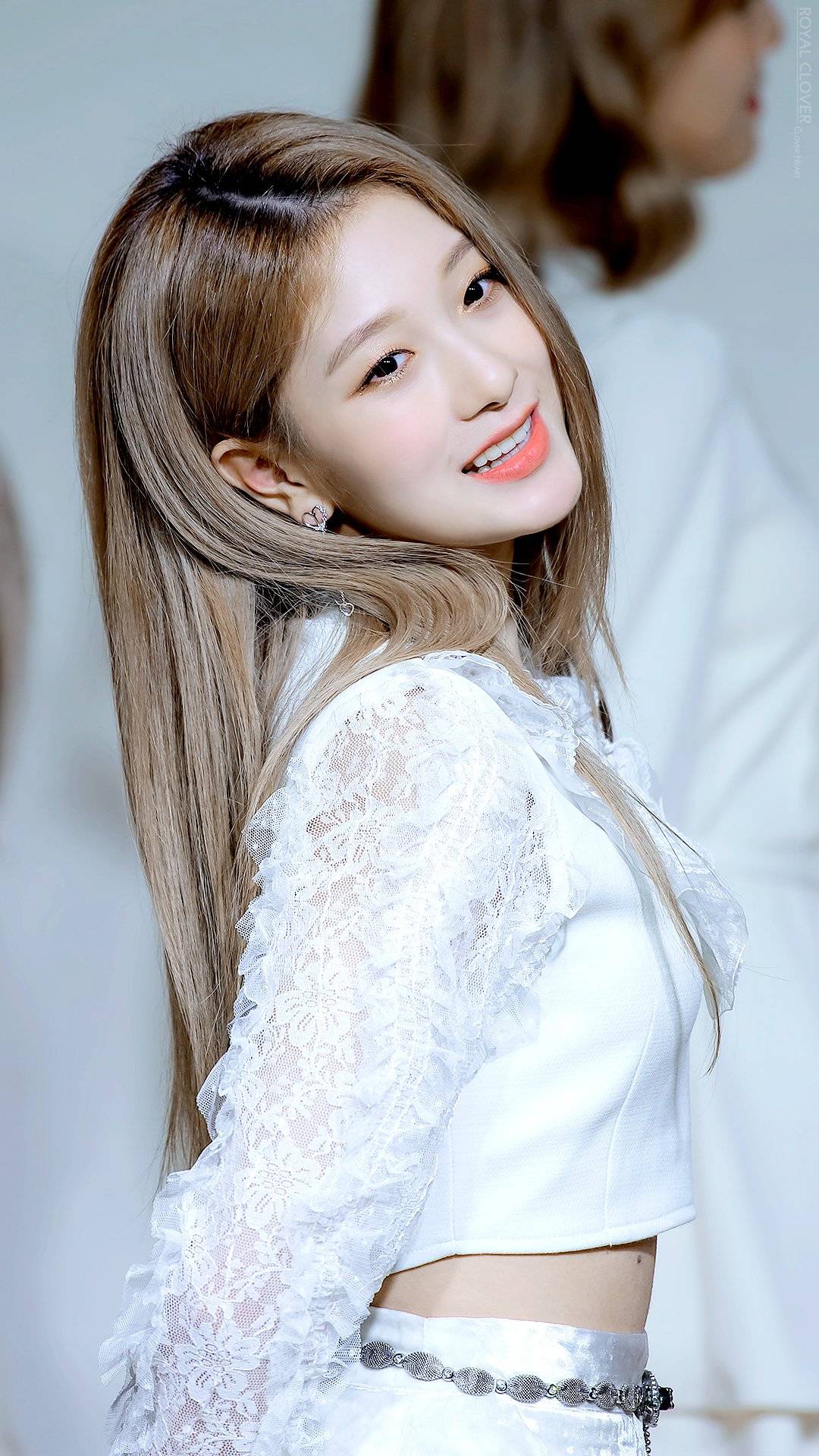 Seoyeon | Scrolller