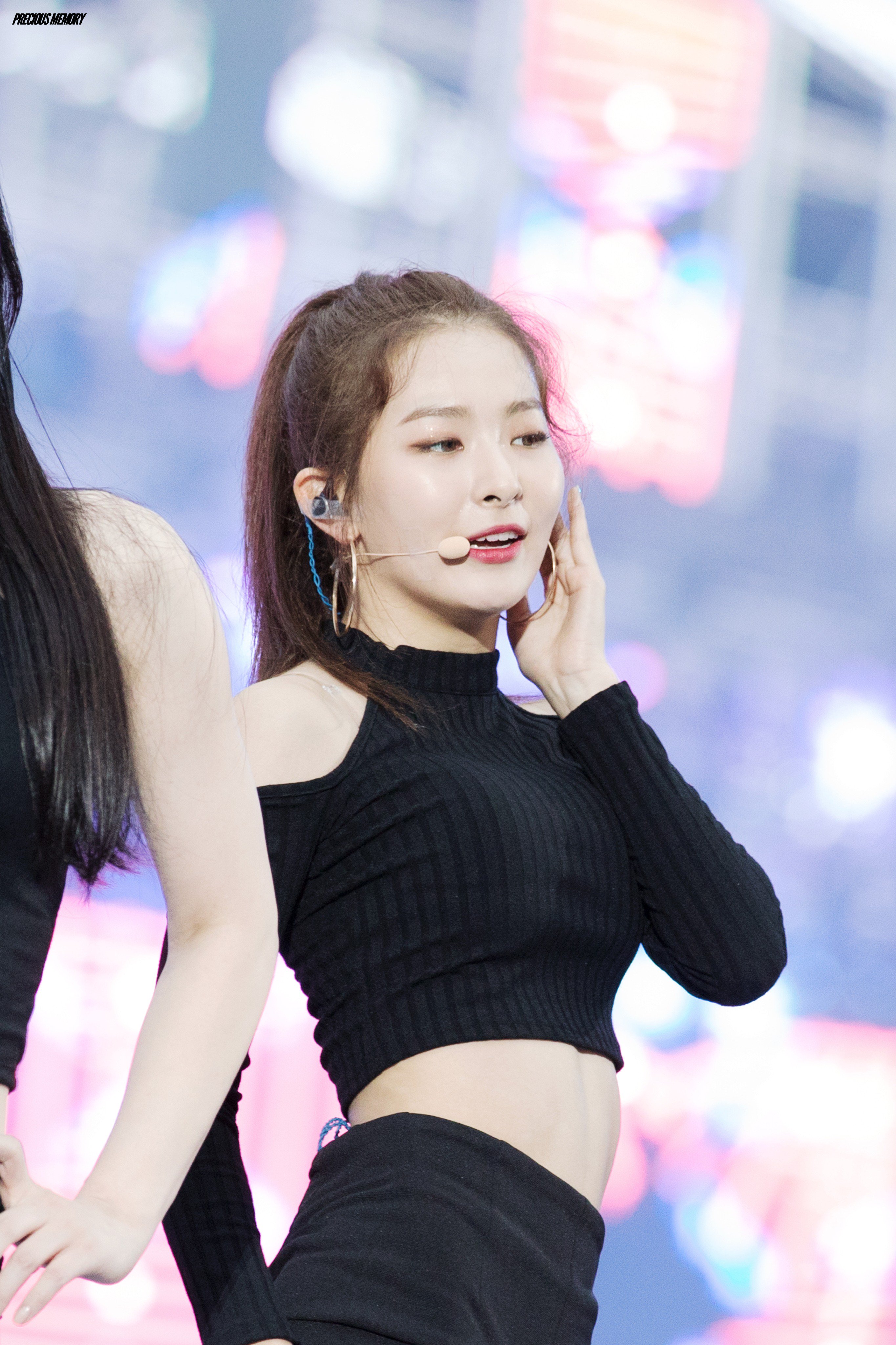 Seulgi | Scrolller