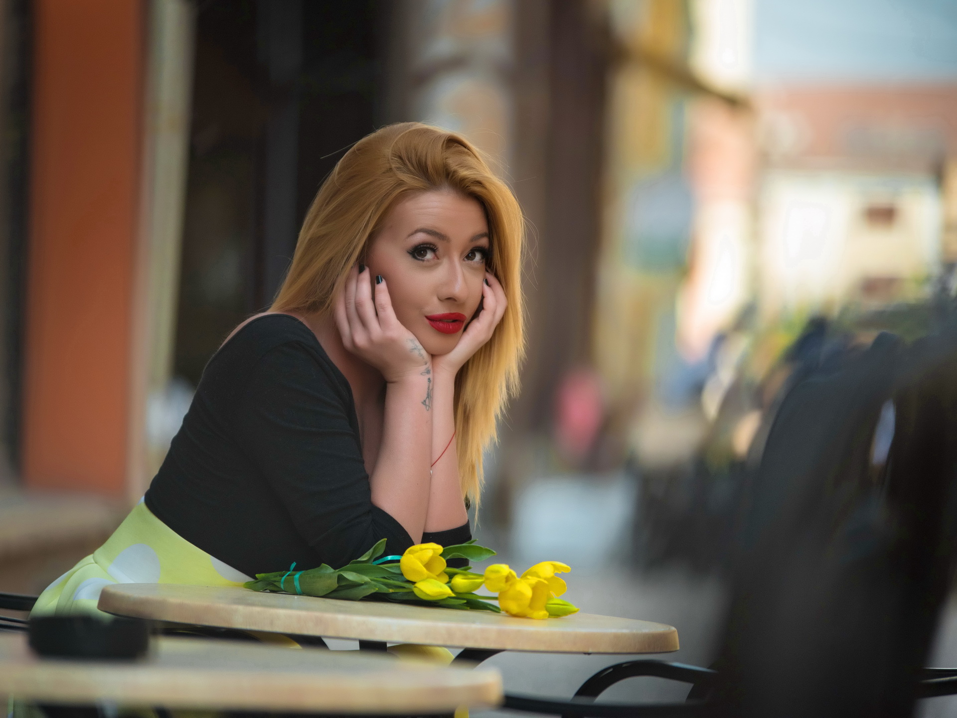 Sexy and single. | Scrolller