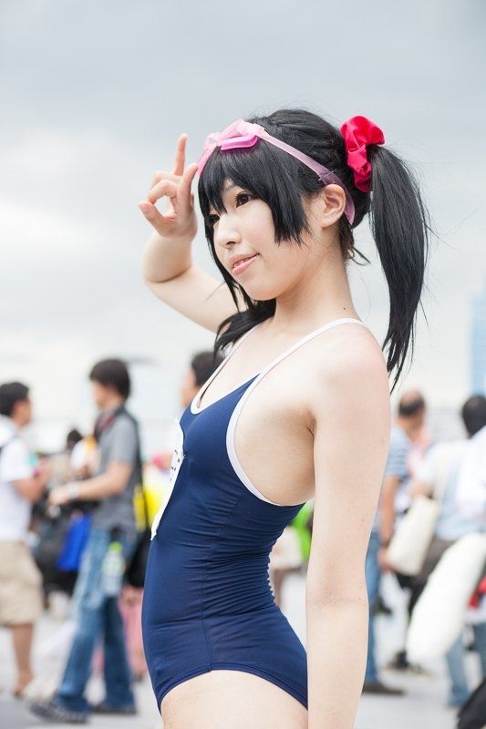 Sexy Cosplayer | Scrolller