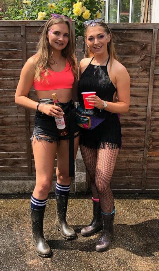 Sexy duo | Scrolller