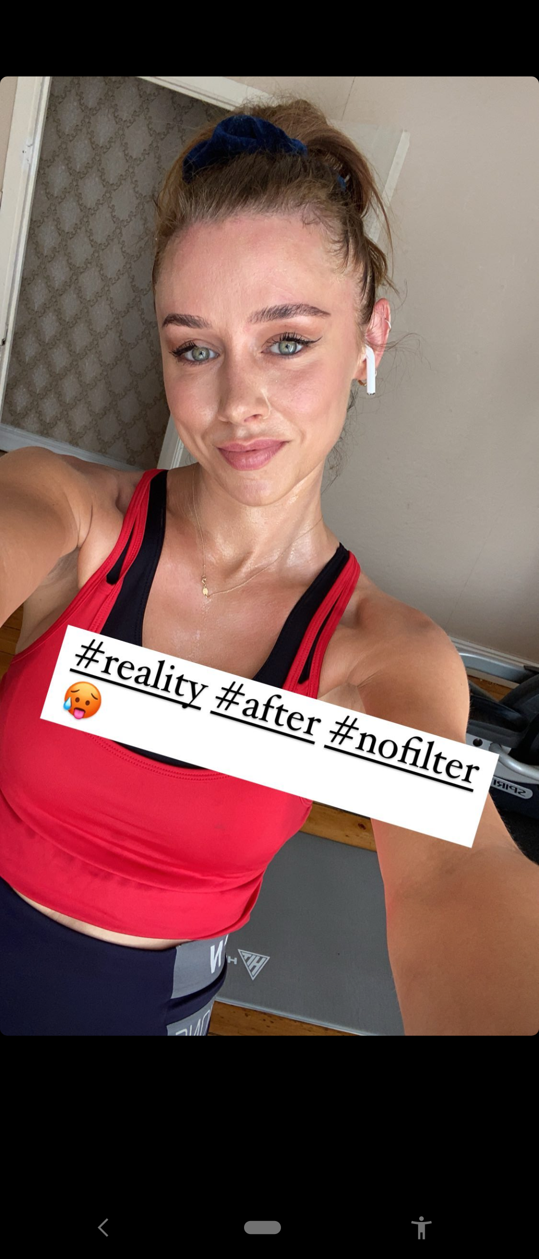 Sexy post work out Una | Scrolller