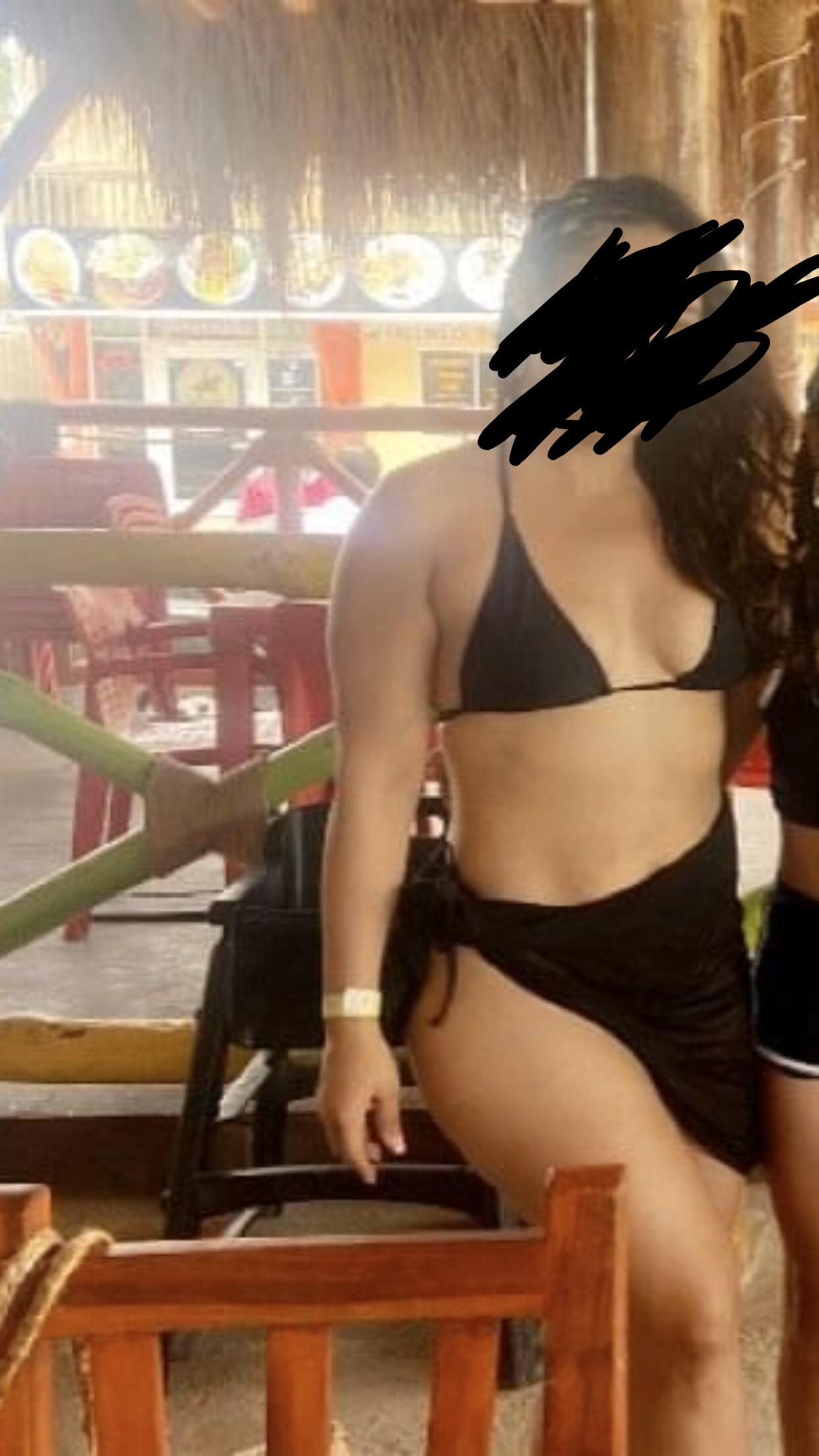 Sexy sis | Scrolller