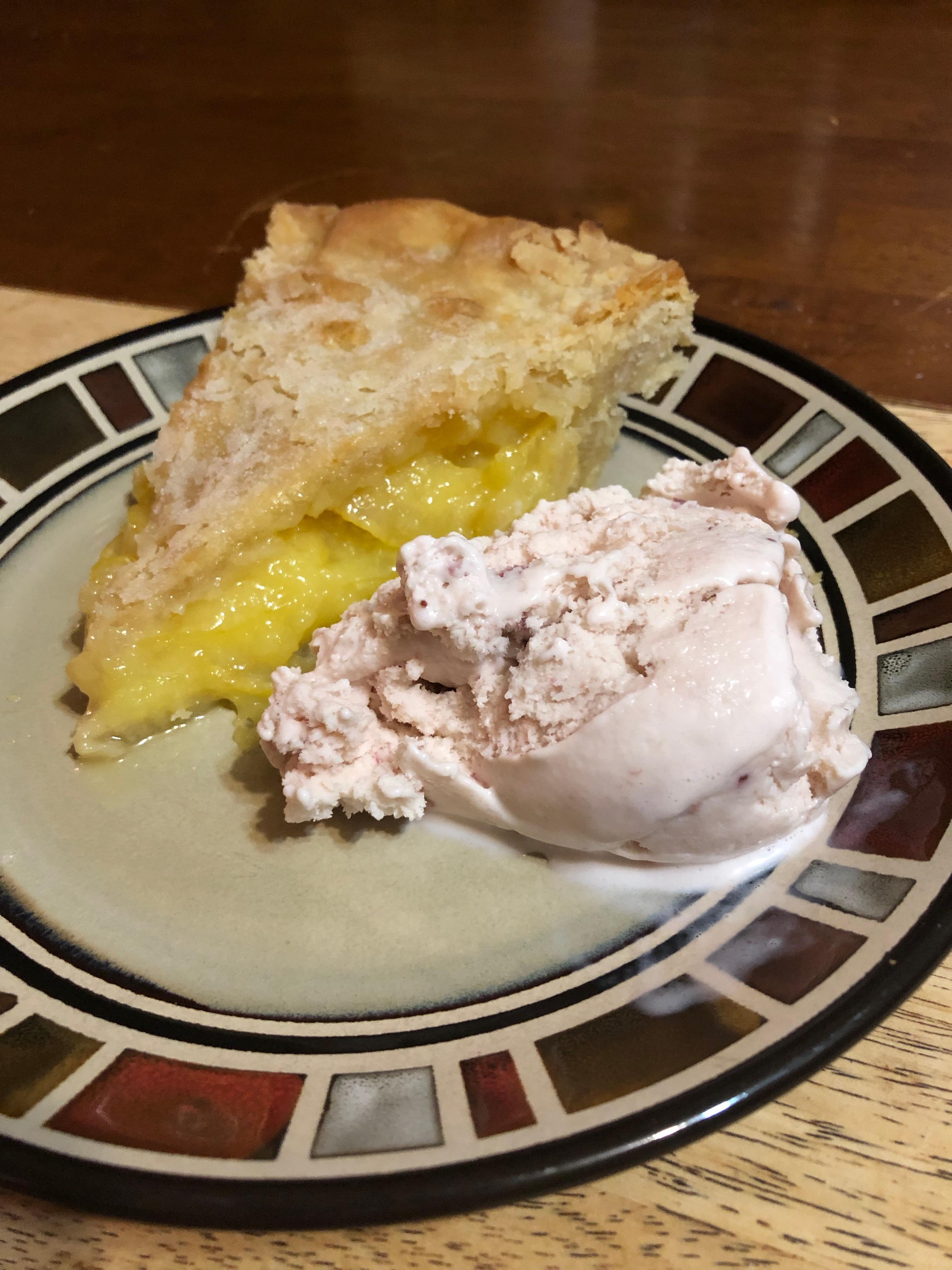 shaker lemon pie with strawberry ice cream | Scrolller