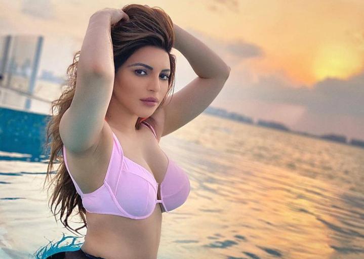 Shama sikander | Scrolller