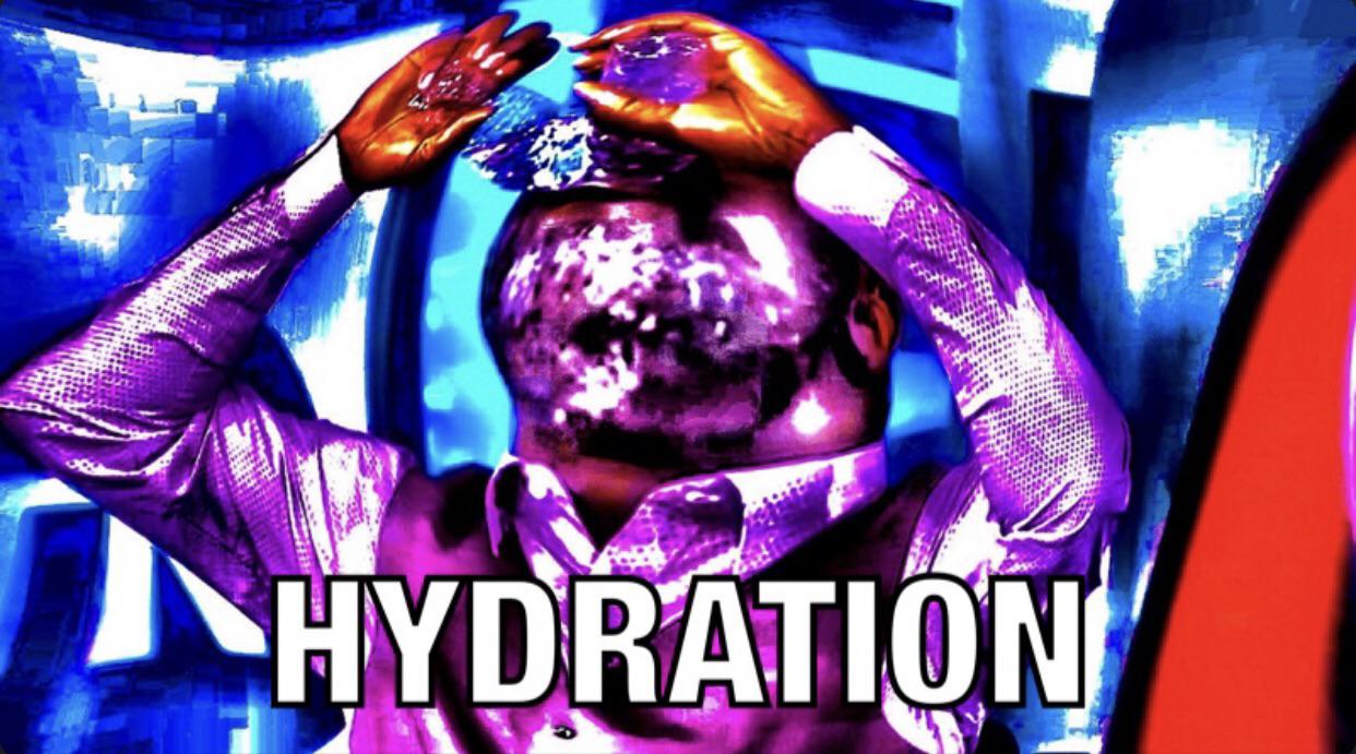 Shaq is drinking all the water | Scrolller