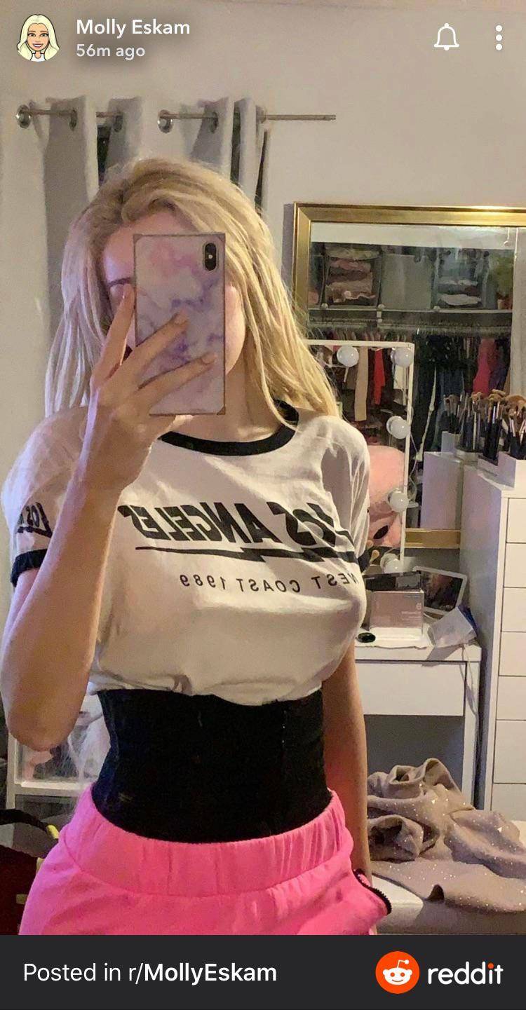 She cold | Scrolller