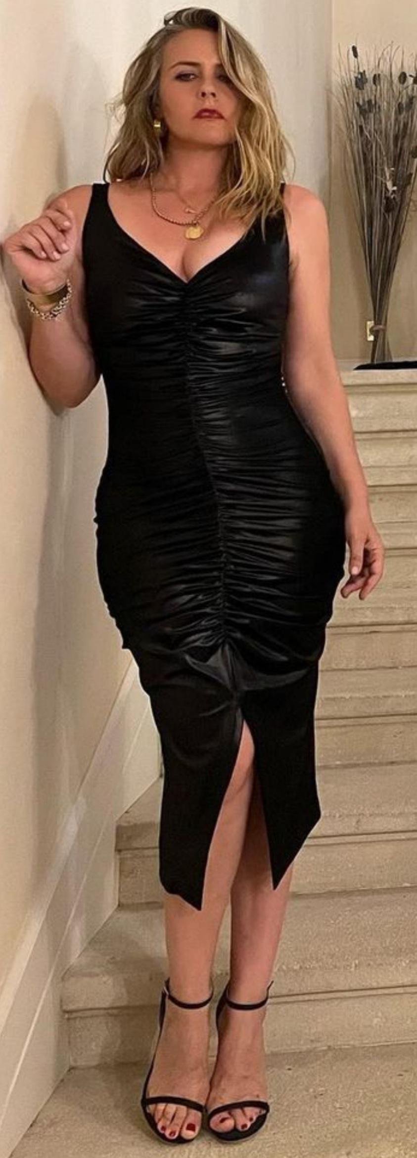 She is looking fabulous | Scrolller