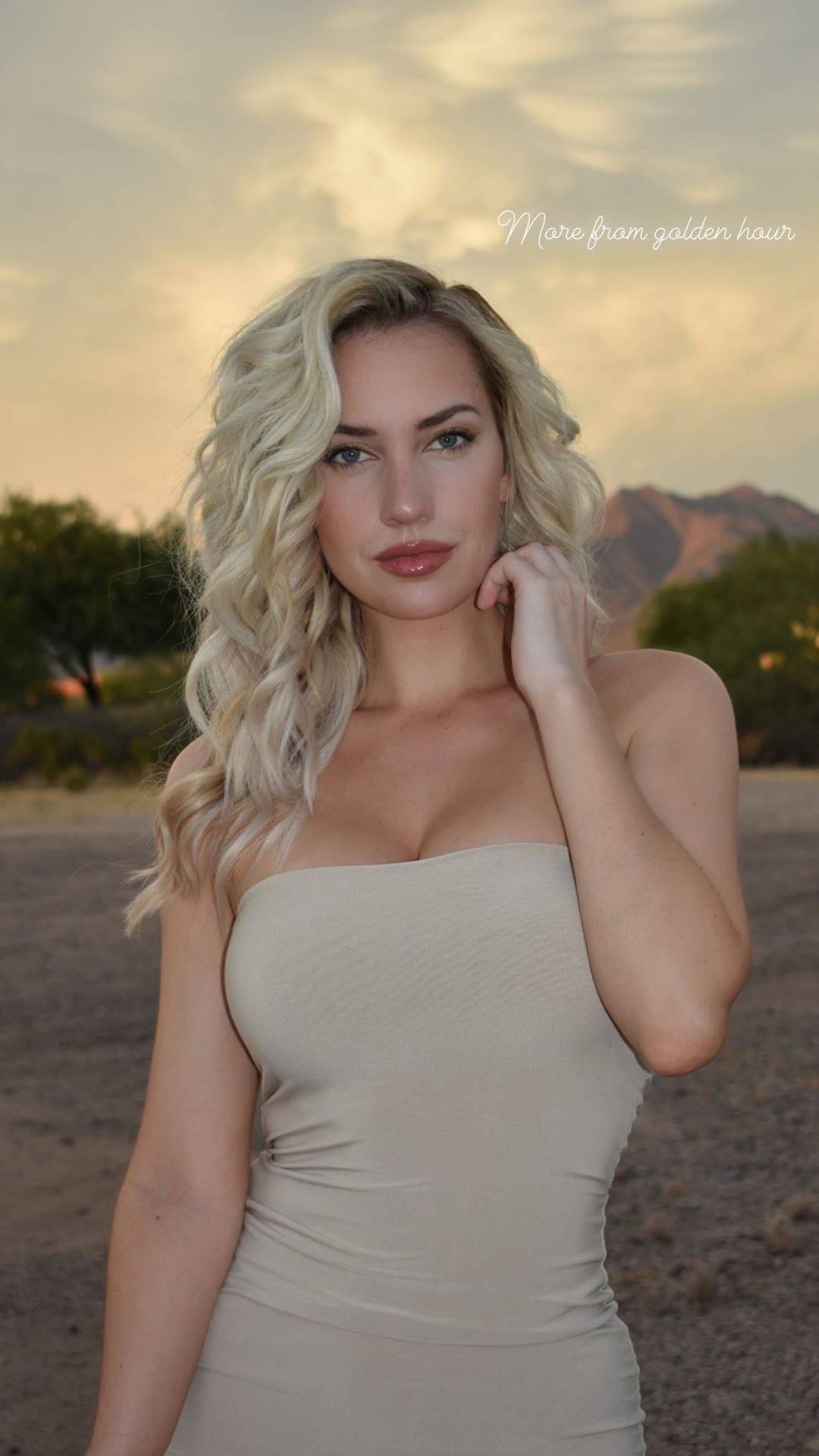 She is stunning | Scrolller