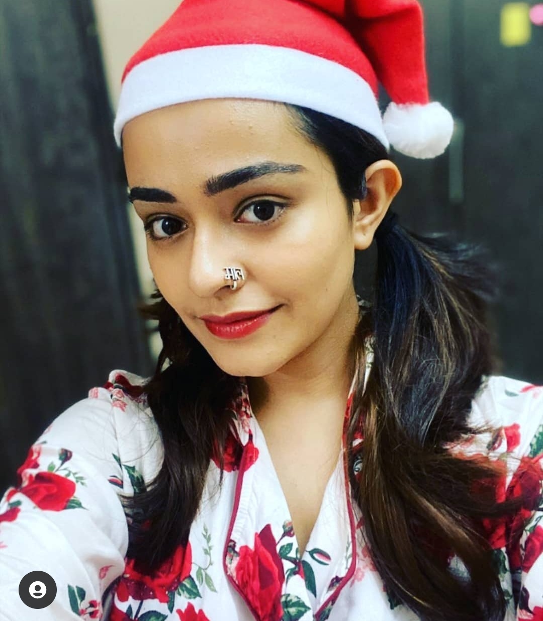 She knows she's a maal. Apoorva arora | Scrolller