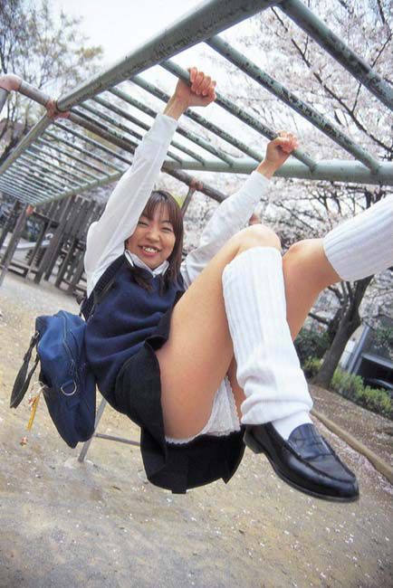 She likes her pantsu extra frilly | Scrolller