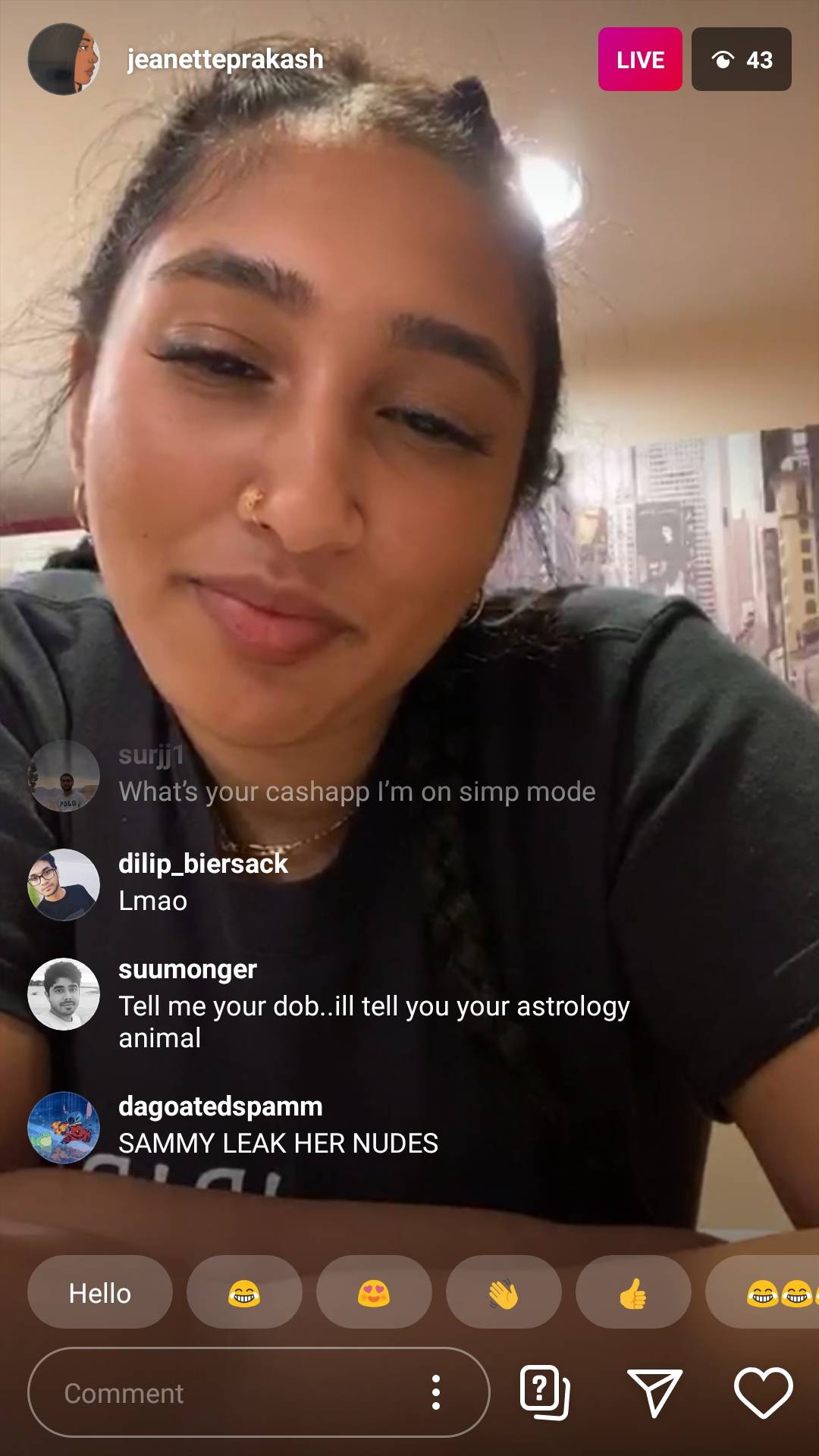 She live | Scrolller