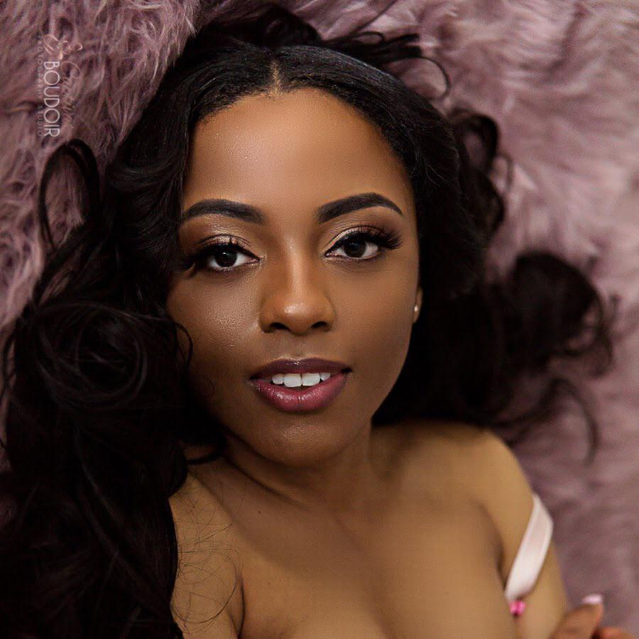 She looks different in this picture | Scrolller