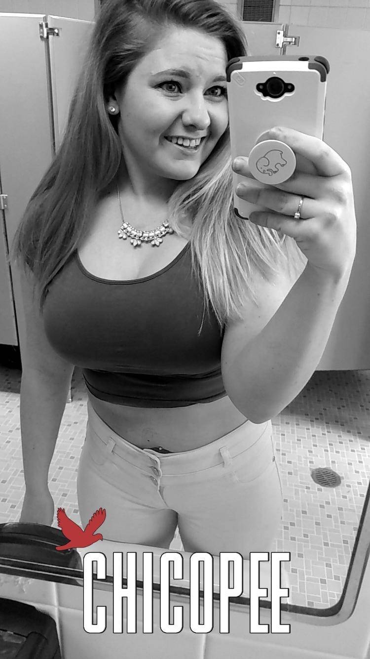 She looks so unsure about her selfie. | Scrolller