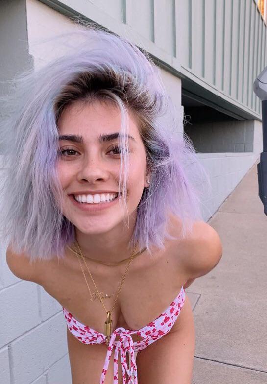 She’s asking for it | Scrolller