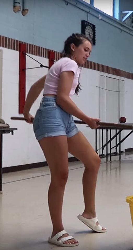 She’s getting thicker | Scrolller