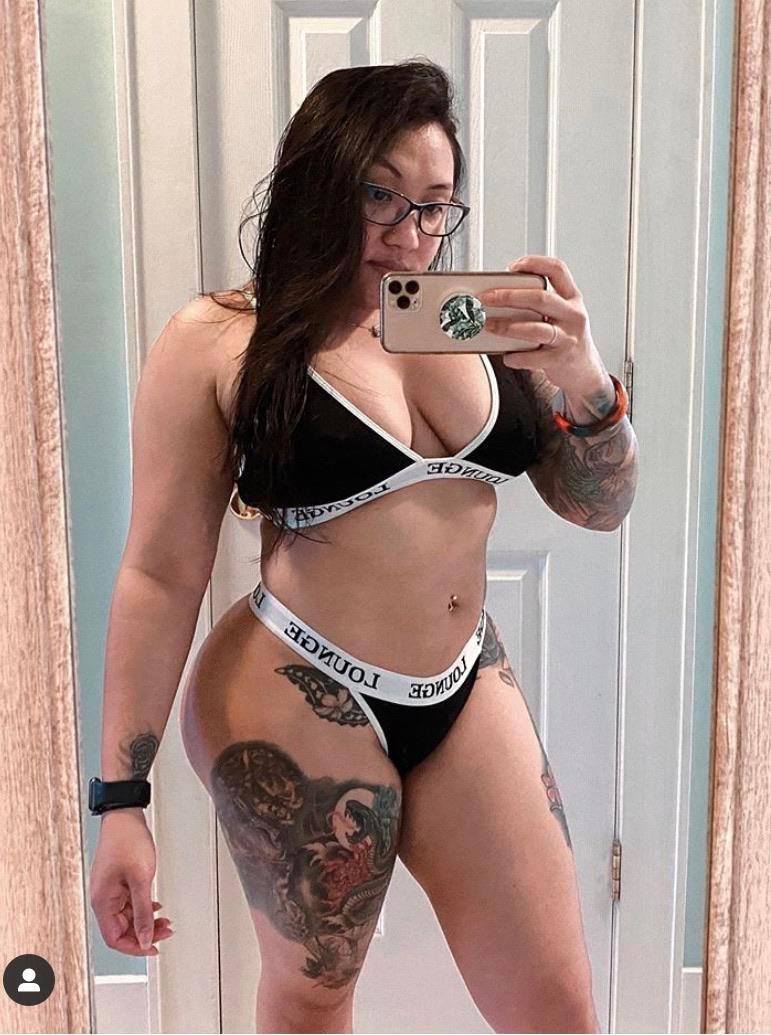 She’s so bad and is starting her OF | Scrolller