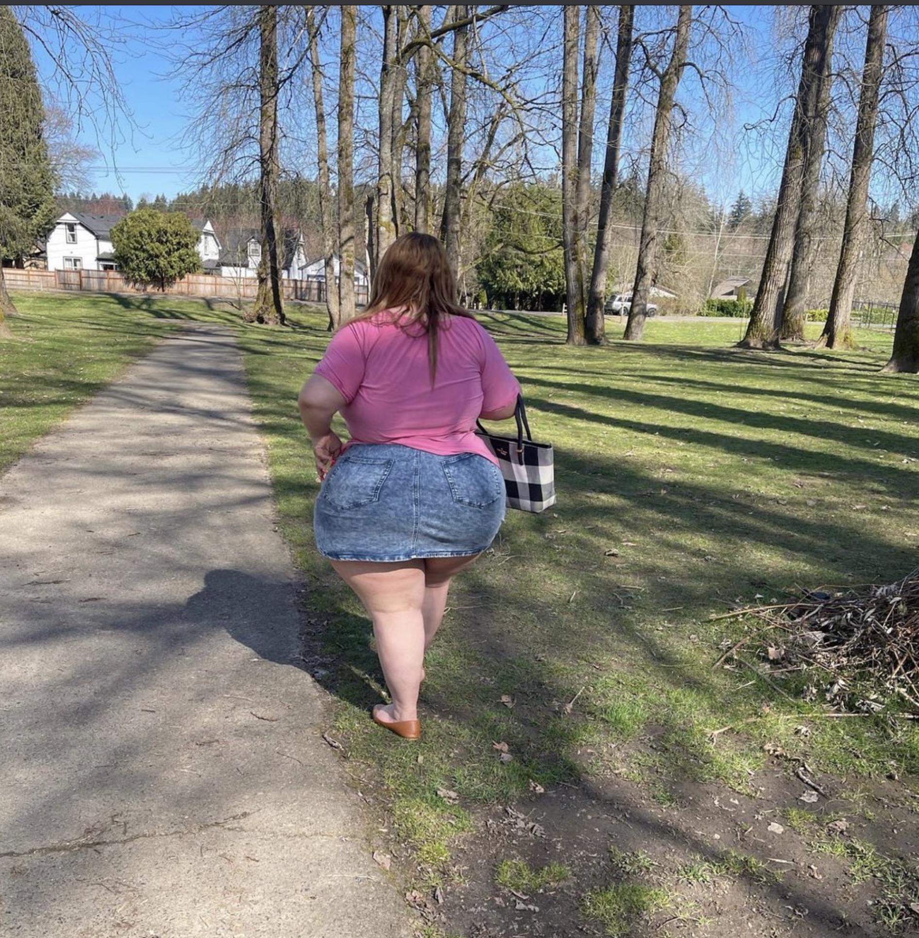 She’s taking a walk | Scrolller