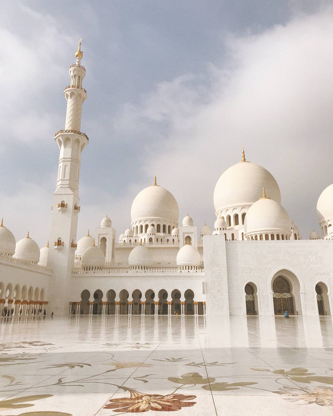 Sheikh Zayed Mosque. | Scrolller