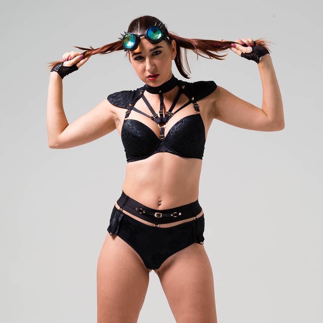 Shenanigans in Suzie Q | Scrolller