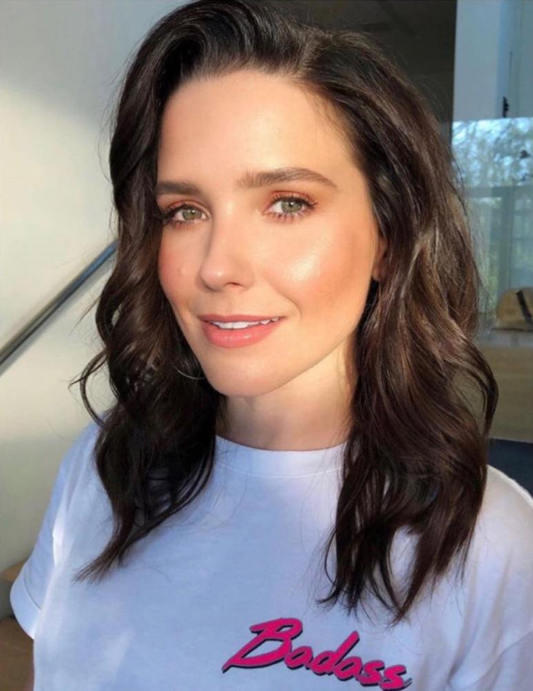 She's one stunning "Badass" | Scrolller