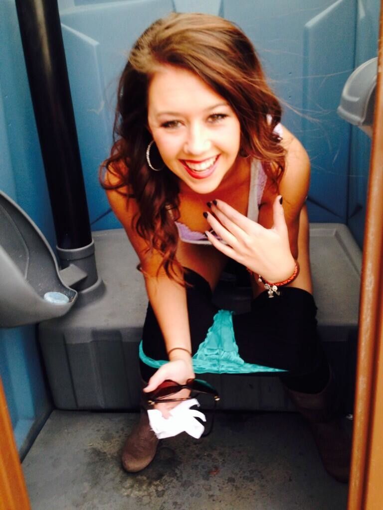 She's ready to go. | Scrolller