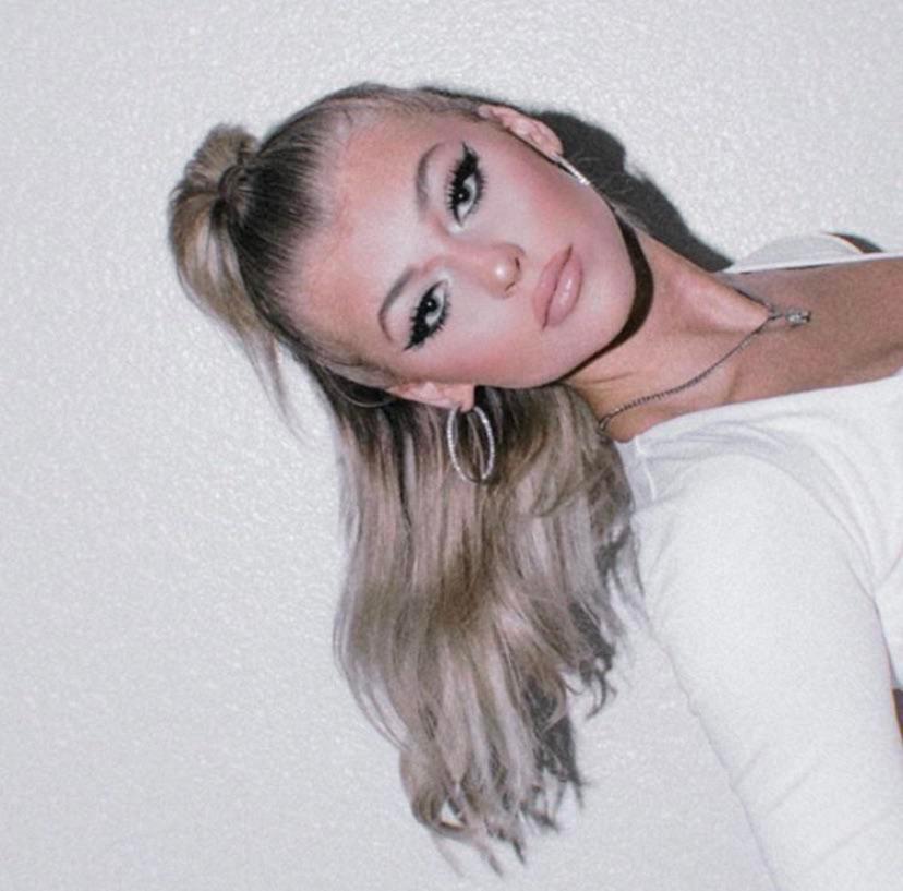 Shes so bad🥵 | Scrolller