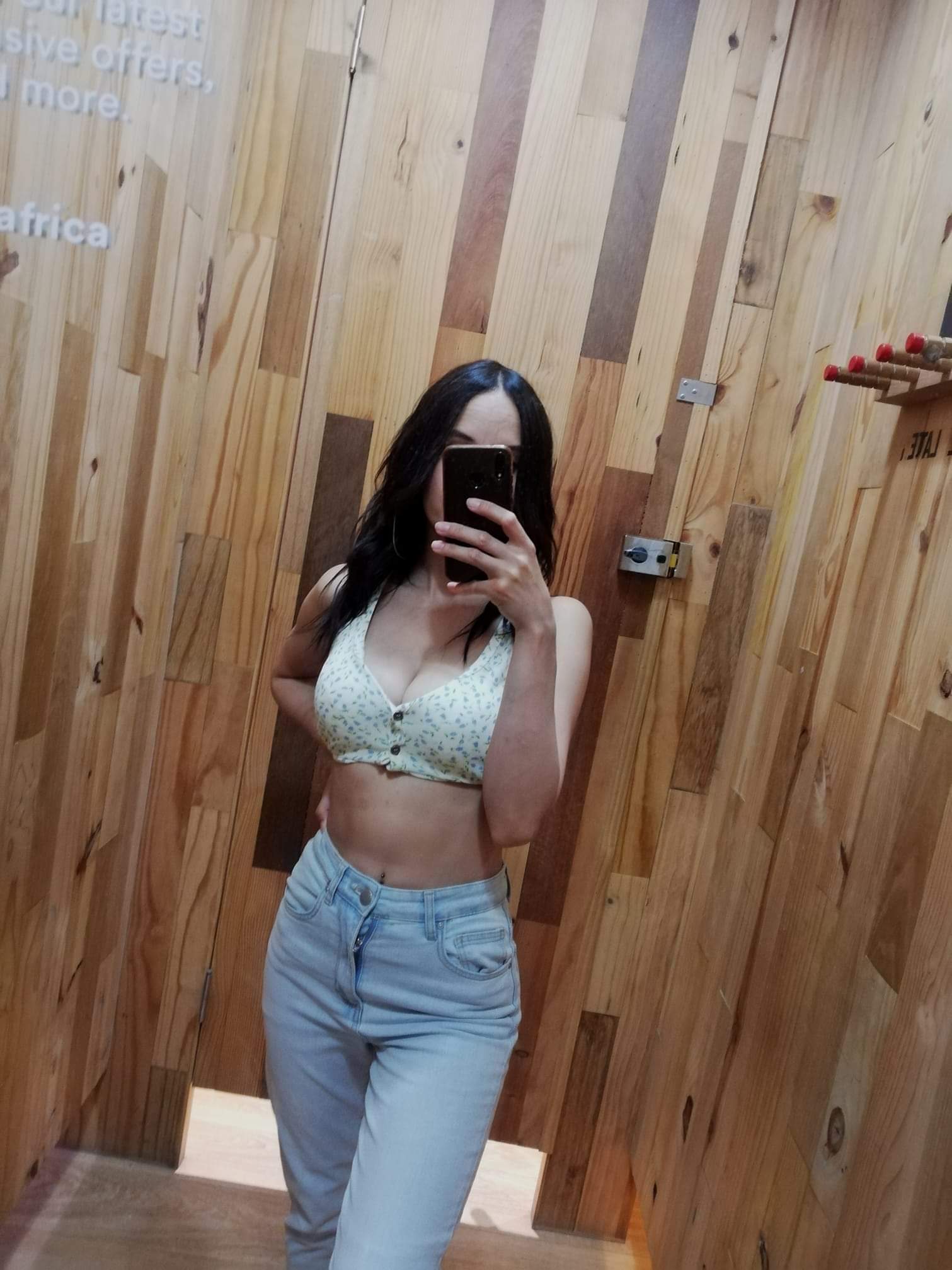 She's such a drop dead stunner! | Scrolller