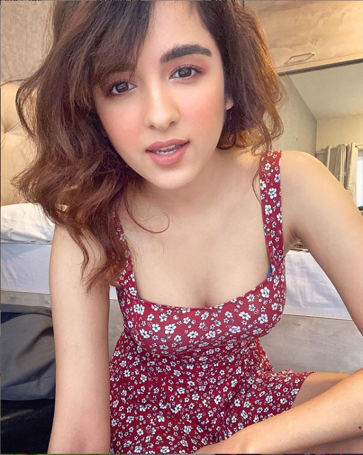Shirley Setia's cute tits | Scrolller