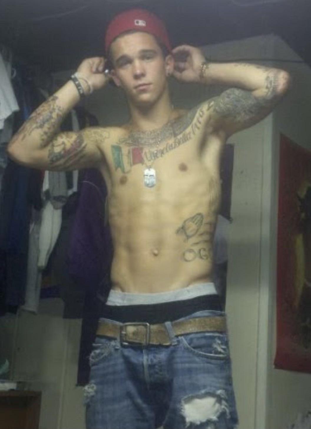 “Shirtless redneck” … | Scrolller