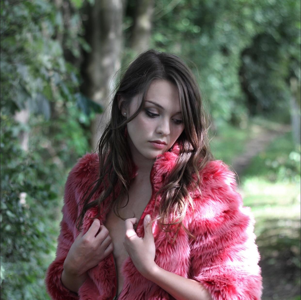 Shocking Pink | Scrolller