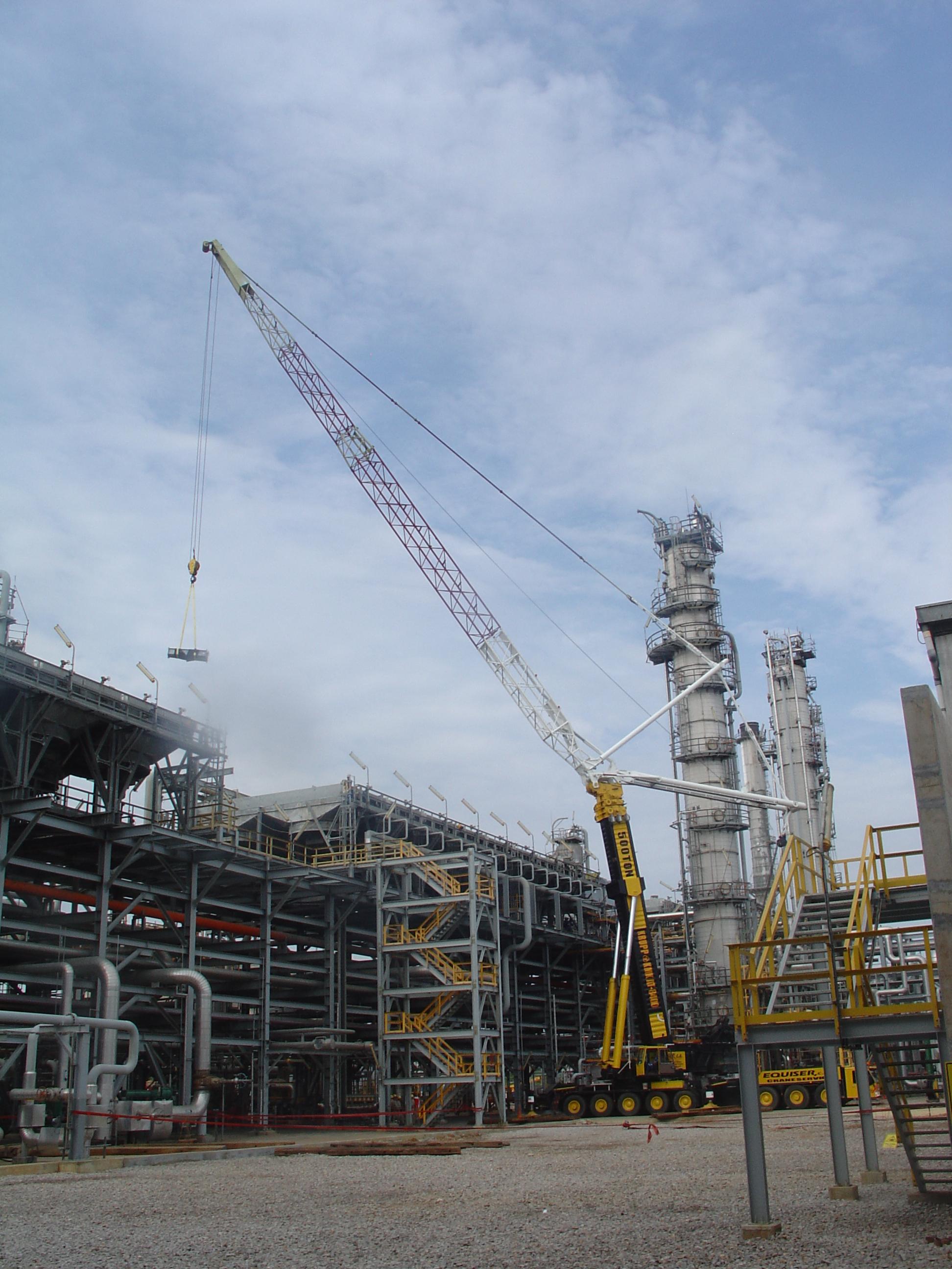 Short Boom, Long Luffer. Krupp crane. | Scrolller