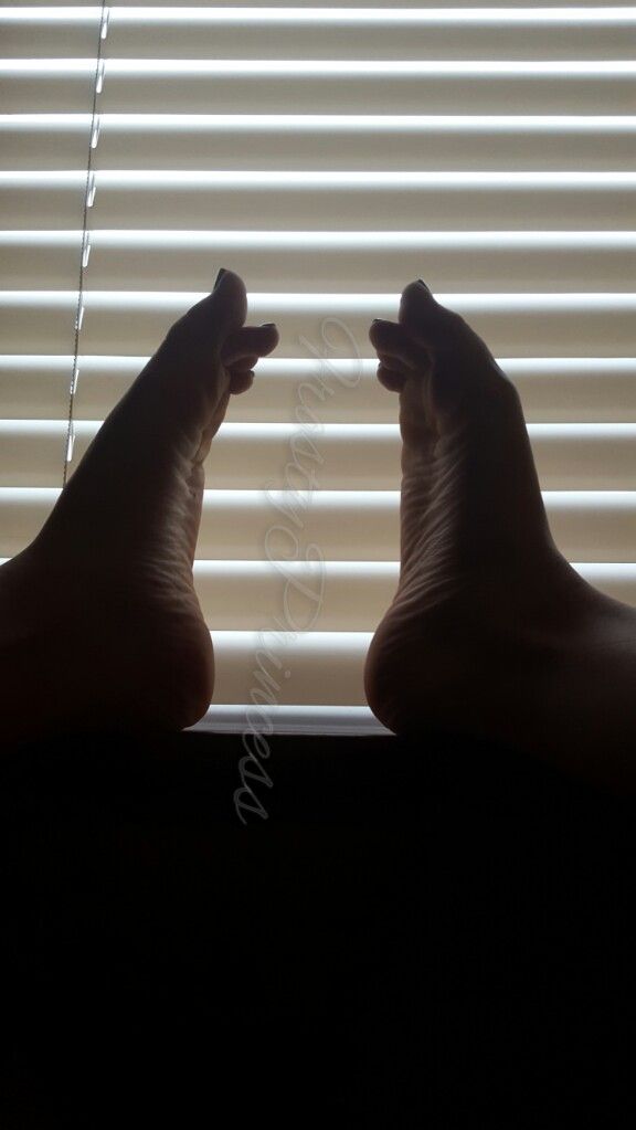 Should I lick them :P | Scrolller