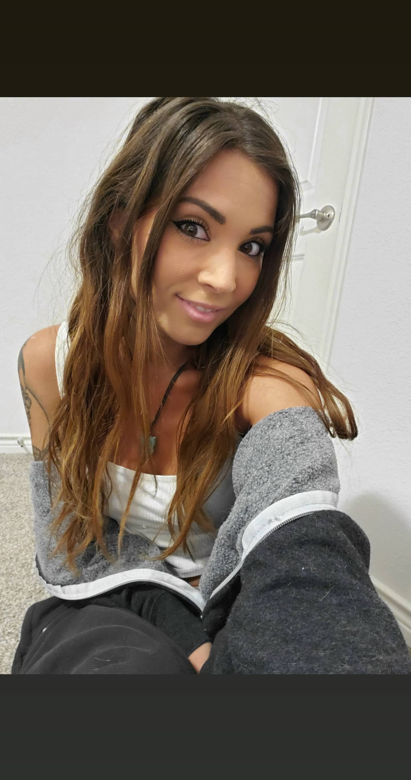 Shoulders | Scrolller