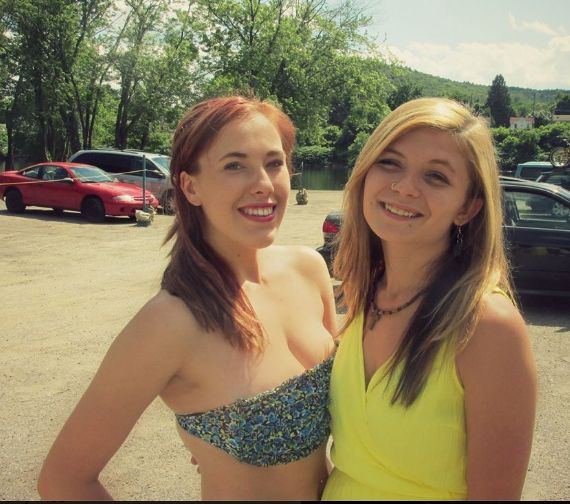 Show-stopper | Scrolller